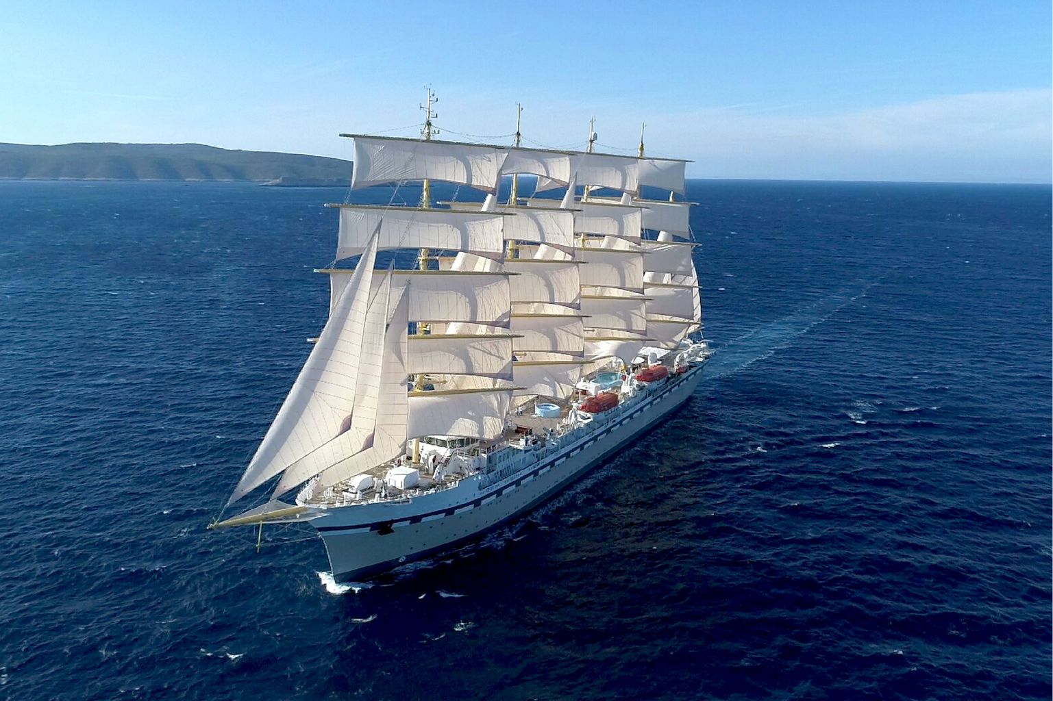 The World s Largest Commercial Sailing Ship The Golden Horizon Could the-world-s-largest-commercial-sailing-ship-the-golden-horizon-could